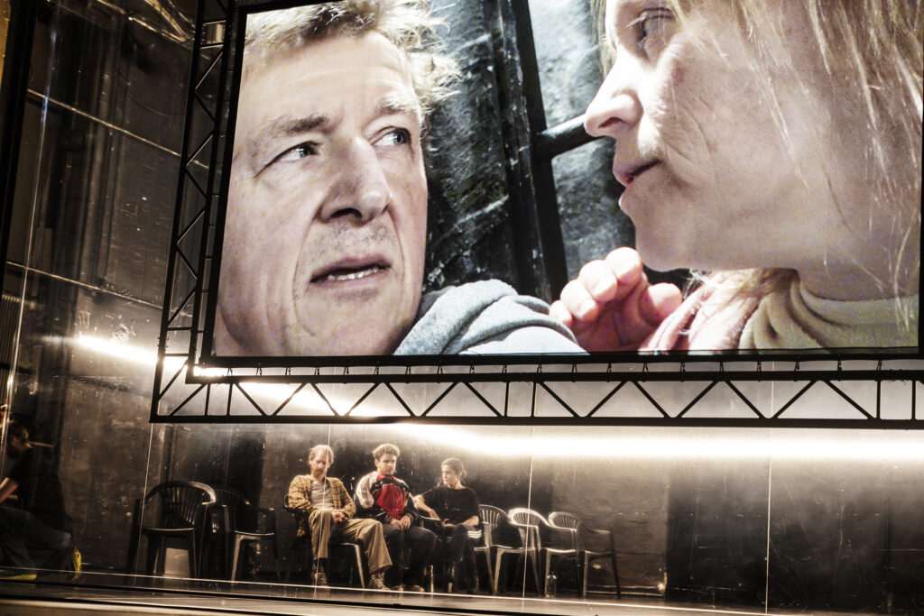 Anmeldelse: Les Misérables, Betty Nansen Teatret - Ungt Teaterblod